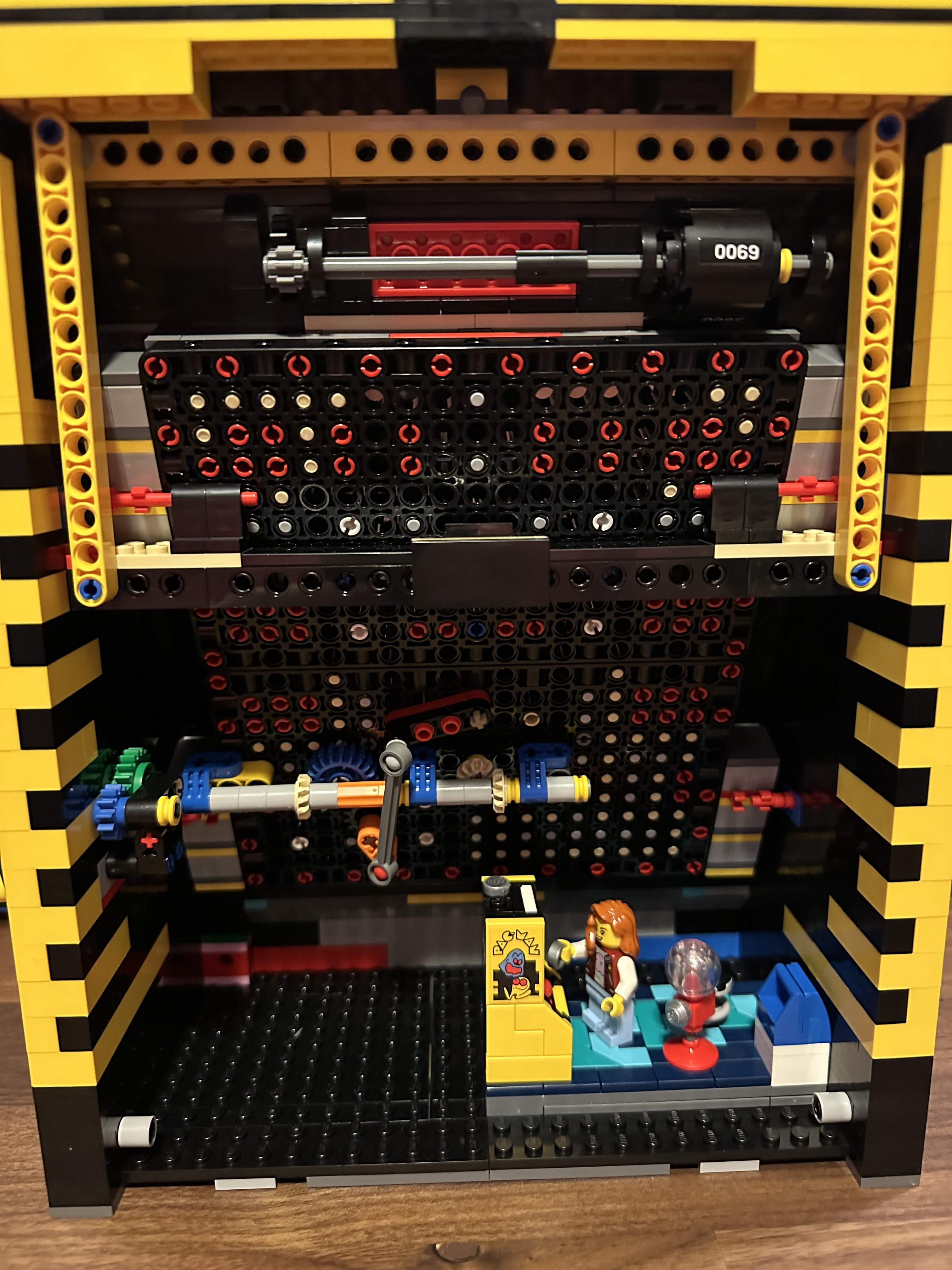 Icons - PAC-MAN Arcade - Review - The Brick Stand