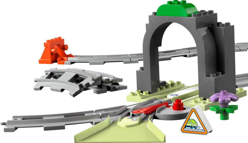 Train Tunnel and Tracks Expansion Set Revealed - The Brick Stand