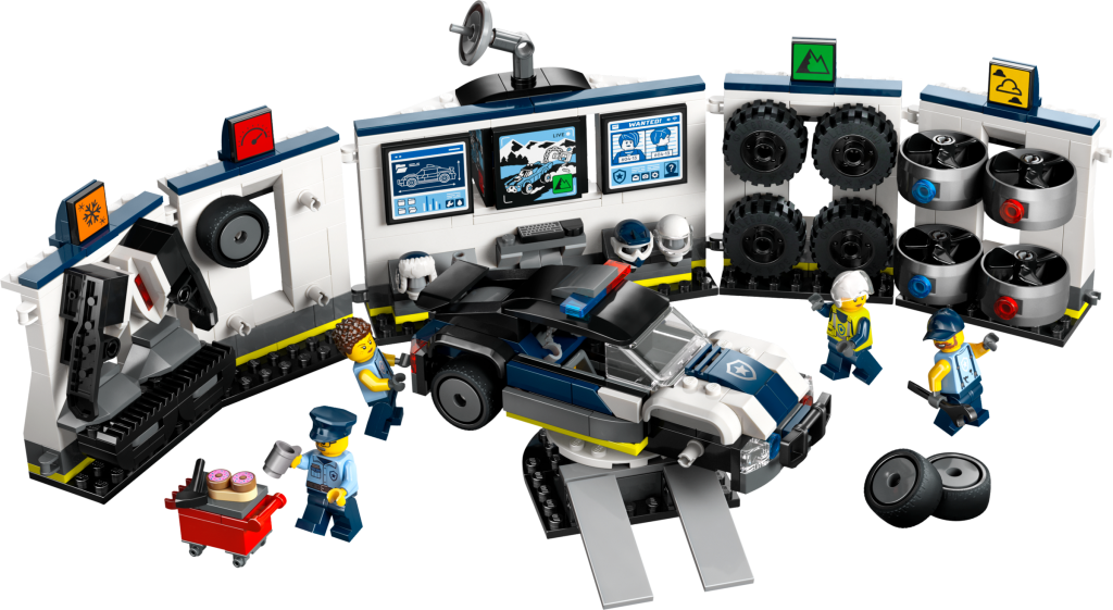 Custom Police Car Garage Revealed - The Brick Stand